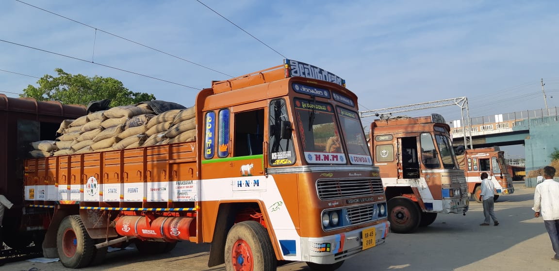 SWR: Transport Of Essential Commodities Via Rail Continues In Lockdown ...
